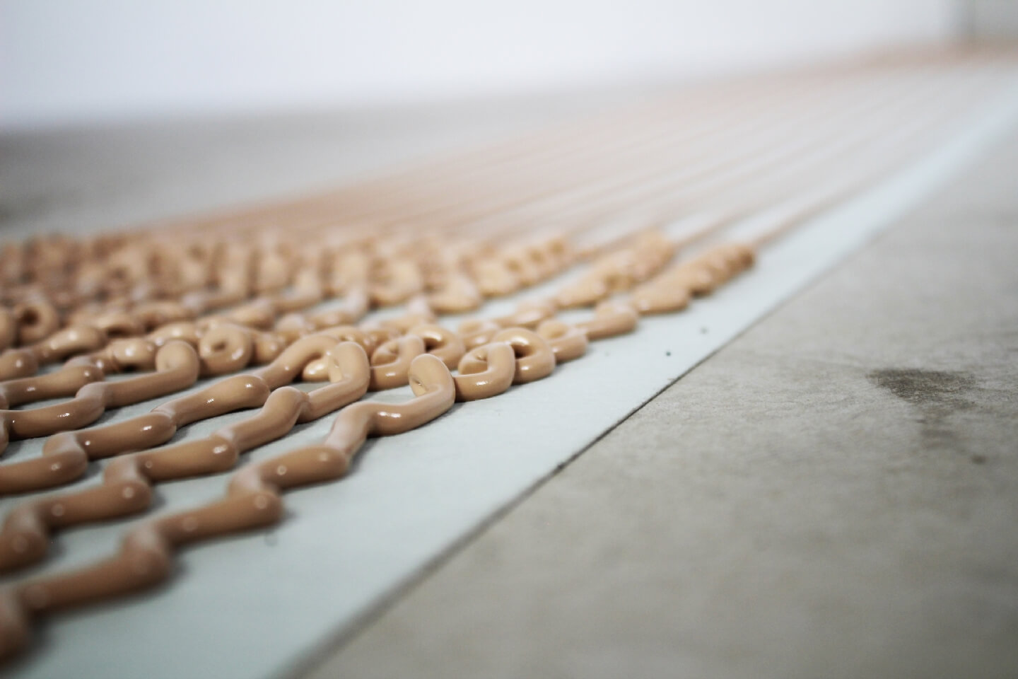 Multiiiibead Smart Adhesive Application System - Ureka